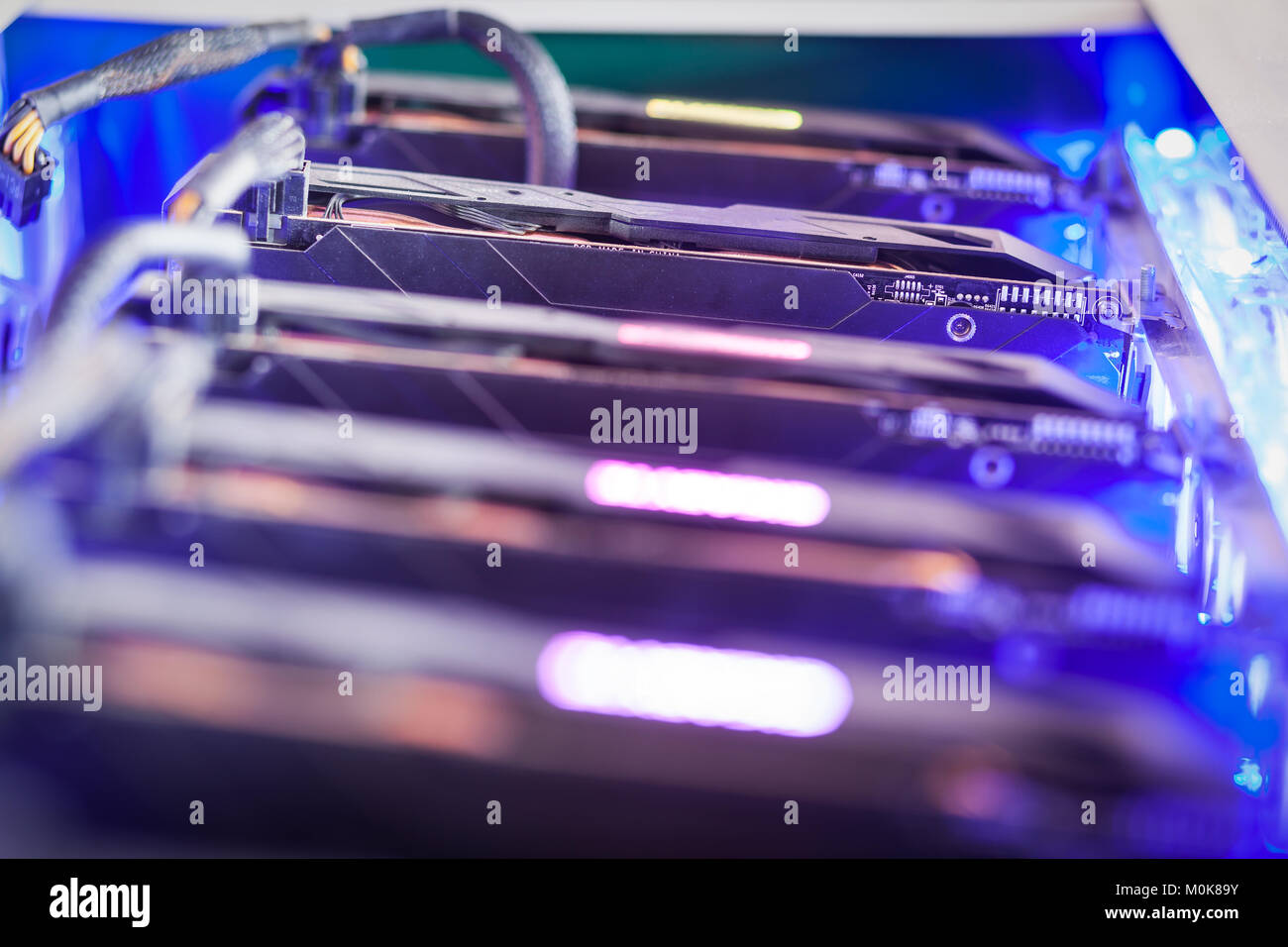 Row motherboards hi-res stock photography and images - Alamy