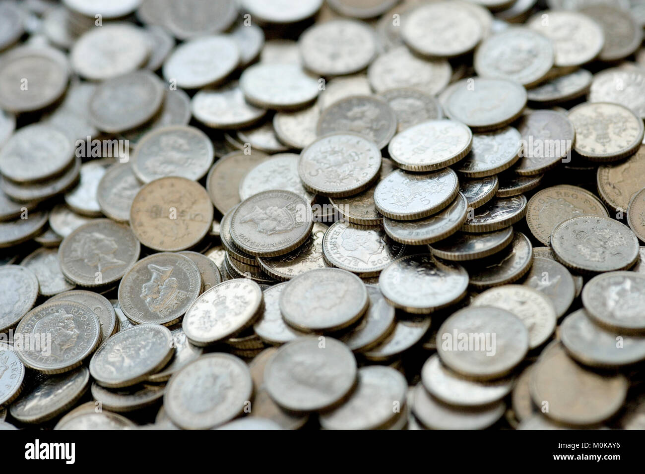 5 pence piece uk hi-res stock photography and images - Alamy