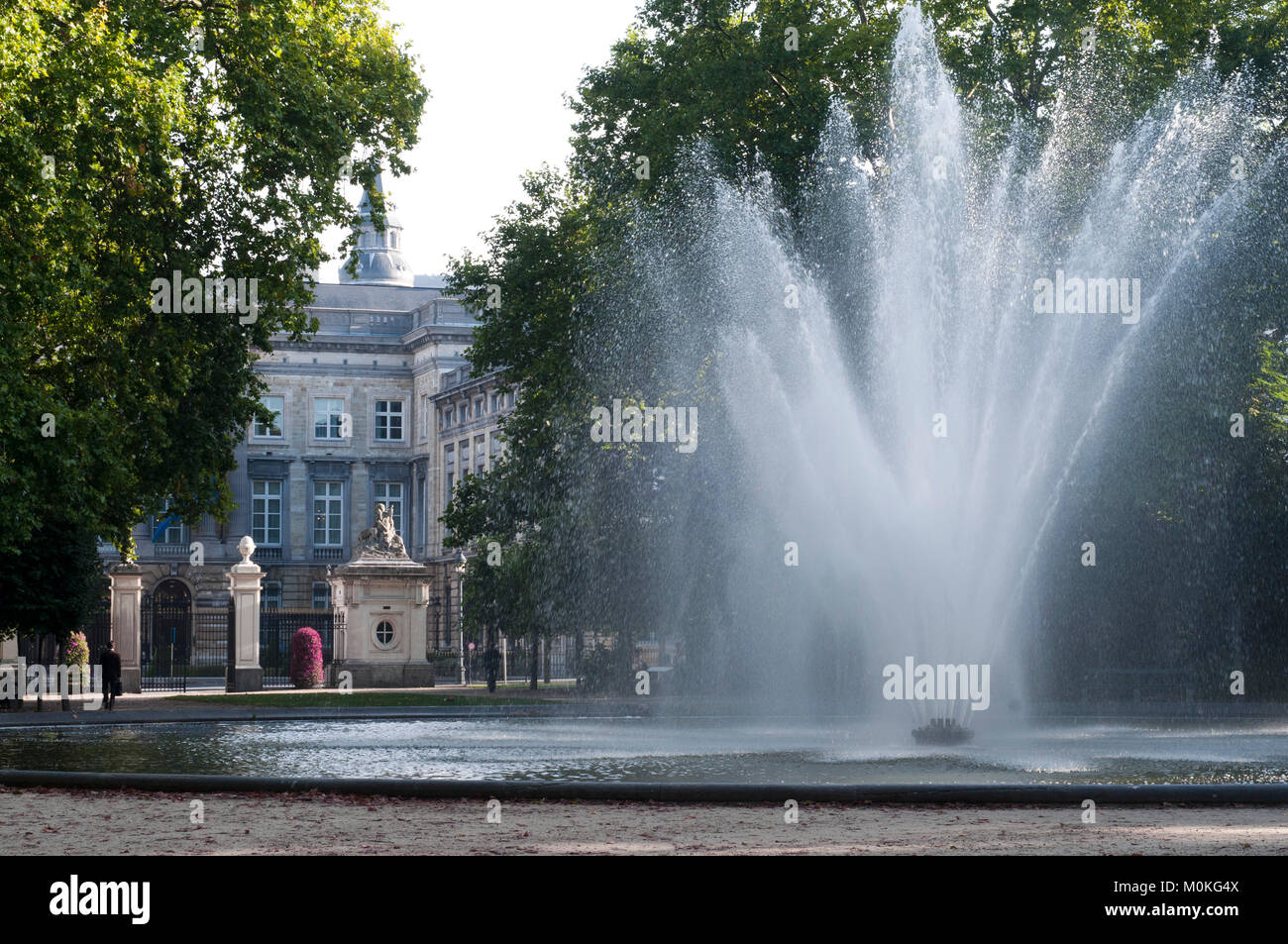 Fountain brussels park parc de hi-res stock photography and images - Alamy