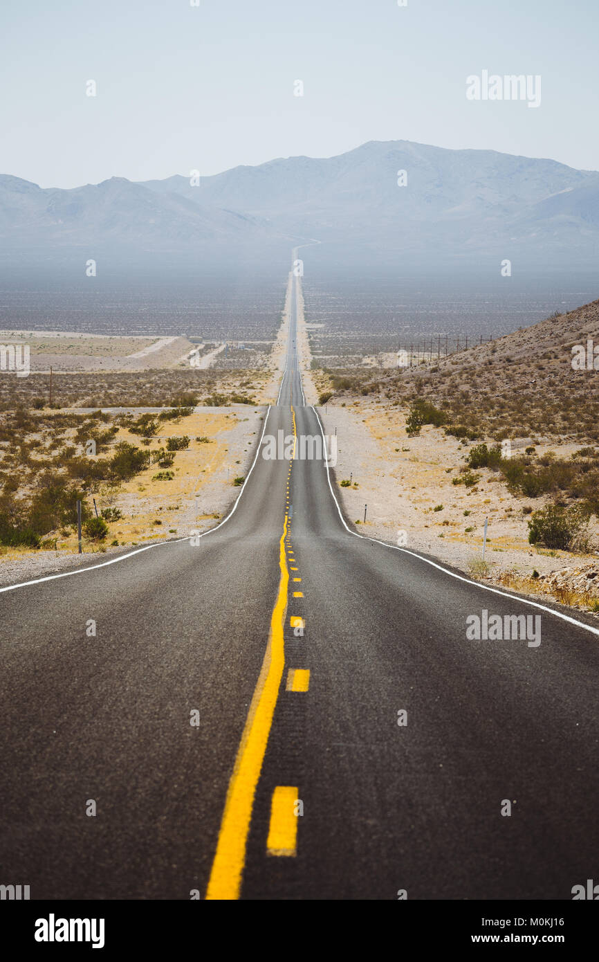 American southwest highway hi-res stock photography and images - Alamy