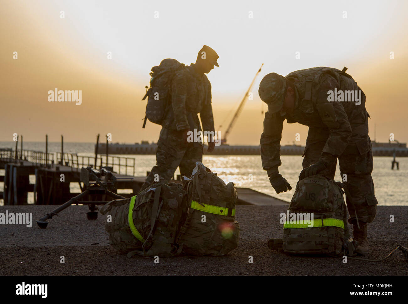 U.S. Soldiers assigned to the 40th Brigade Engineer Battalion, 2nd ...