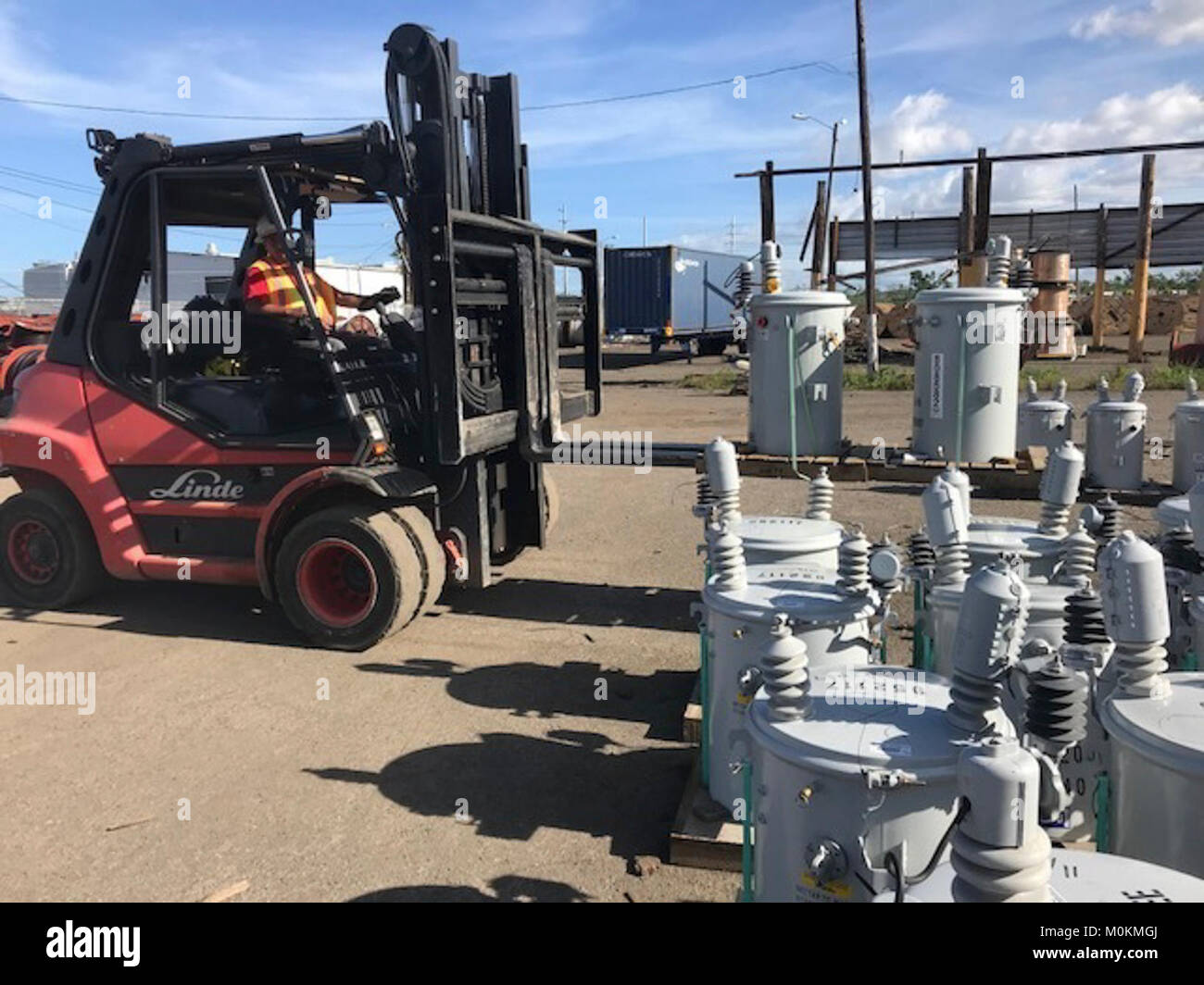 PALE SECO, Puerto Rico – Anthony Certeza, U.S. Army Corps of Engineers ...