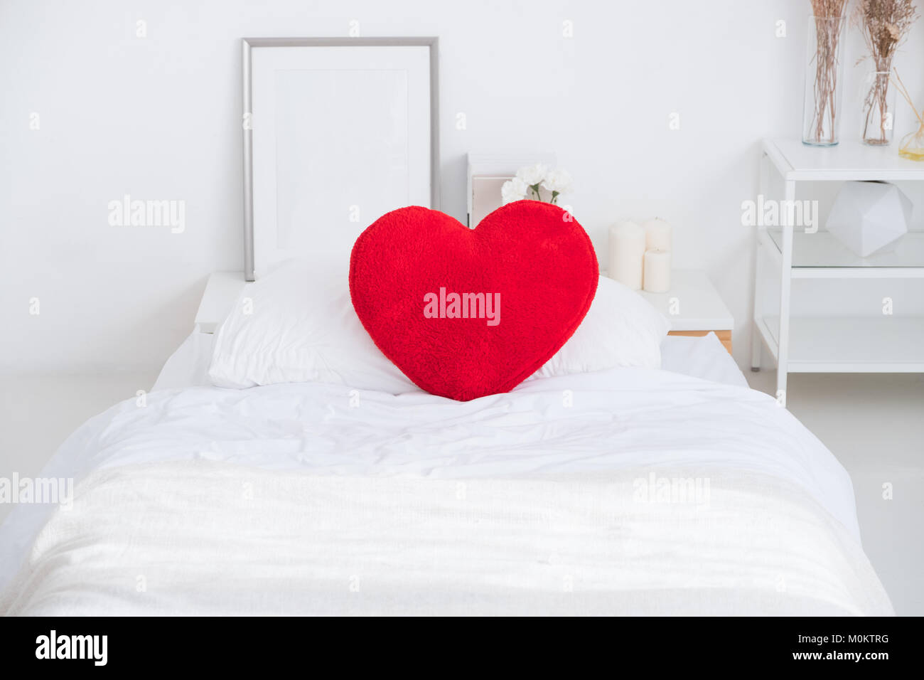 Love bedroom hi-res stock photography and images - Alamy