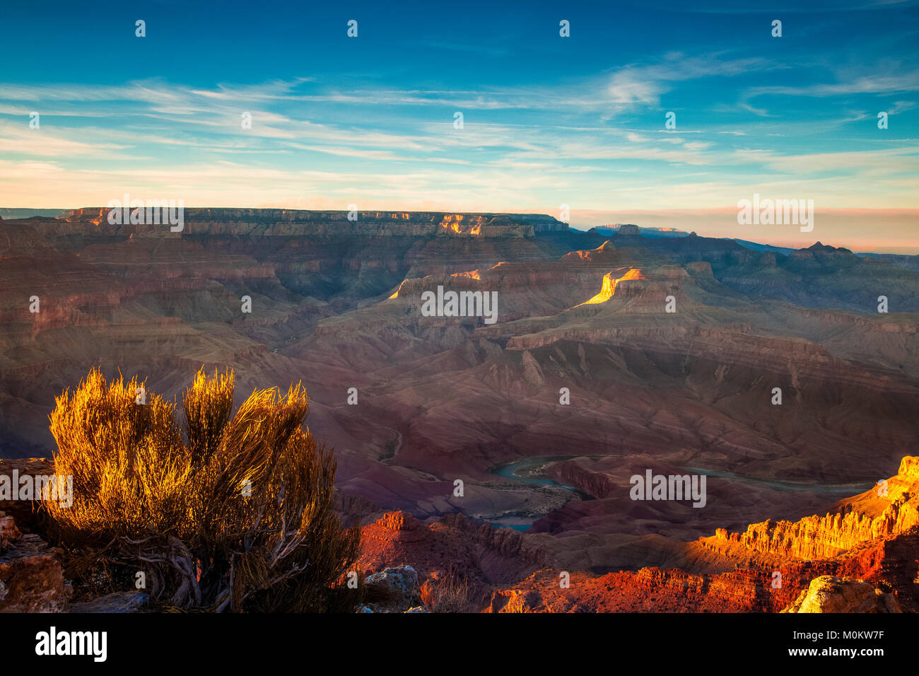 Stunning horizontal view majestic hi-res stock photography and images ...