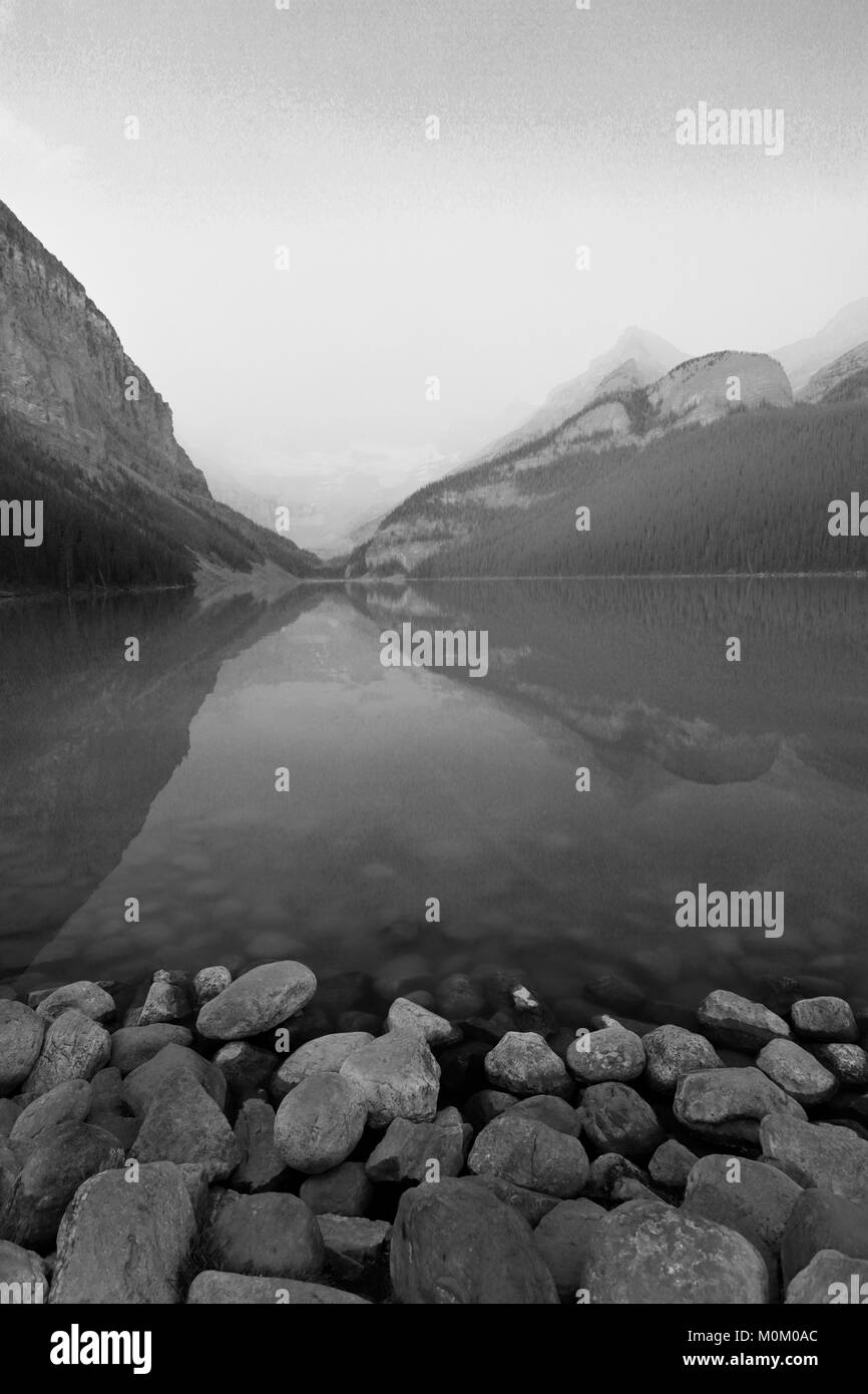 The glacial Lake Louise, Banff national Park, UNESCO World Heritage ...