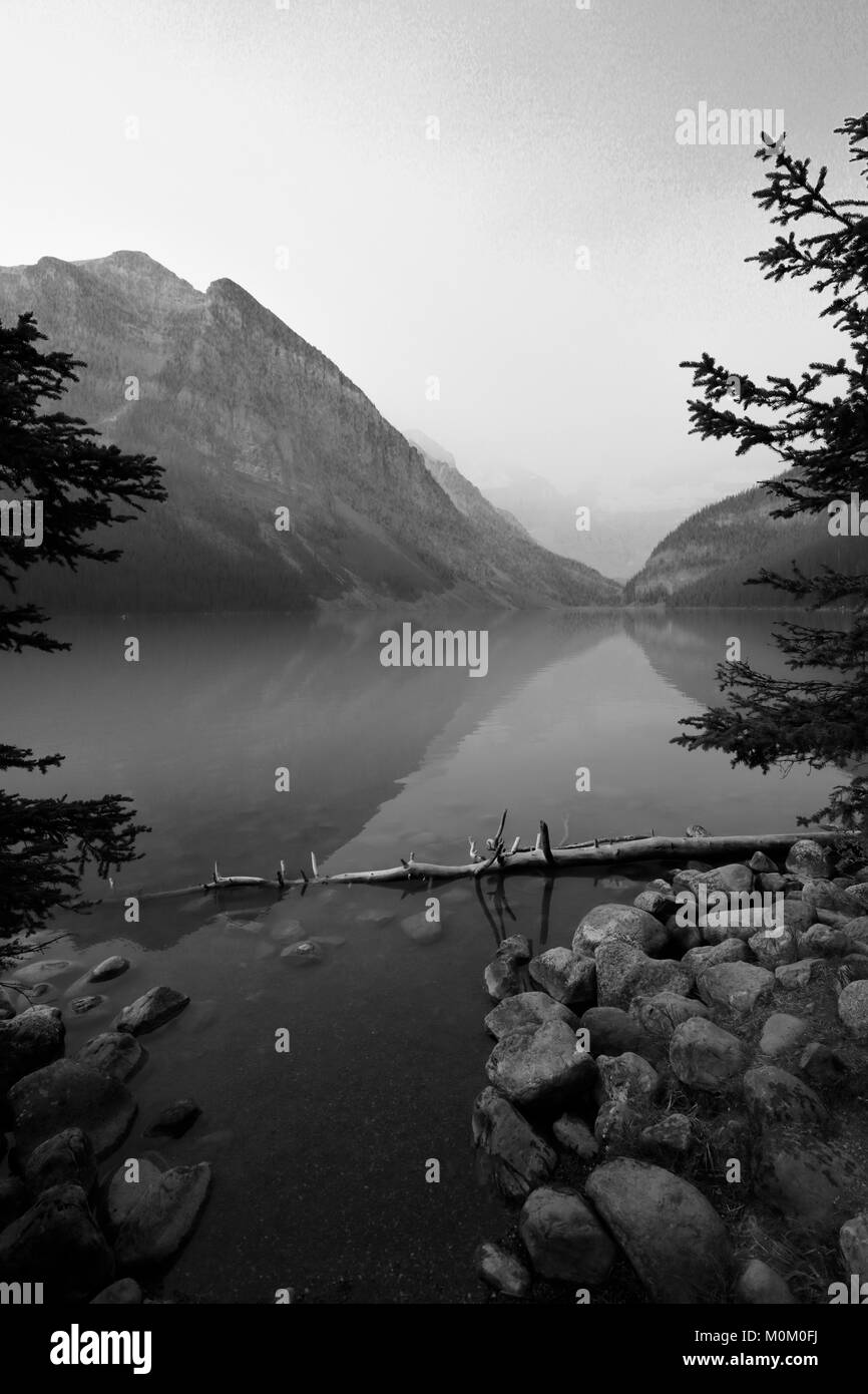 The glacial Lake Louise, Banff national Park, UNESCO World Heritage ...