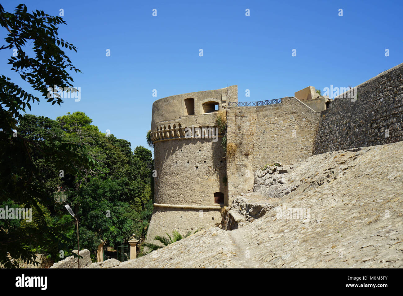 Crotone italy hi-res stock photography and images - Alamy