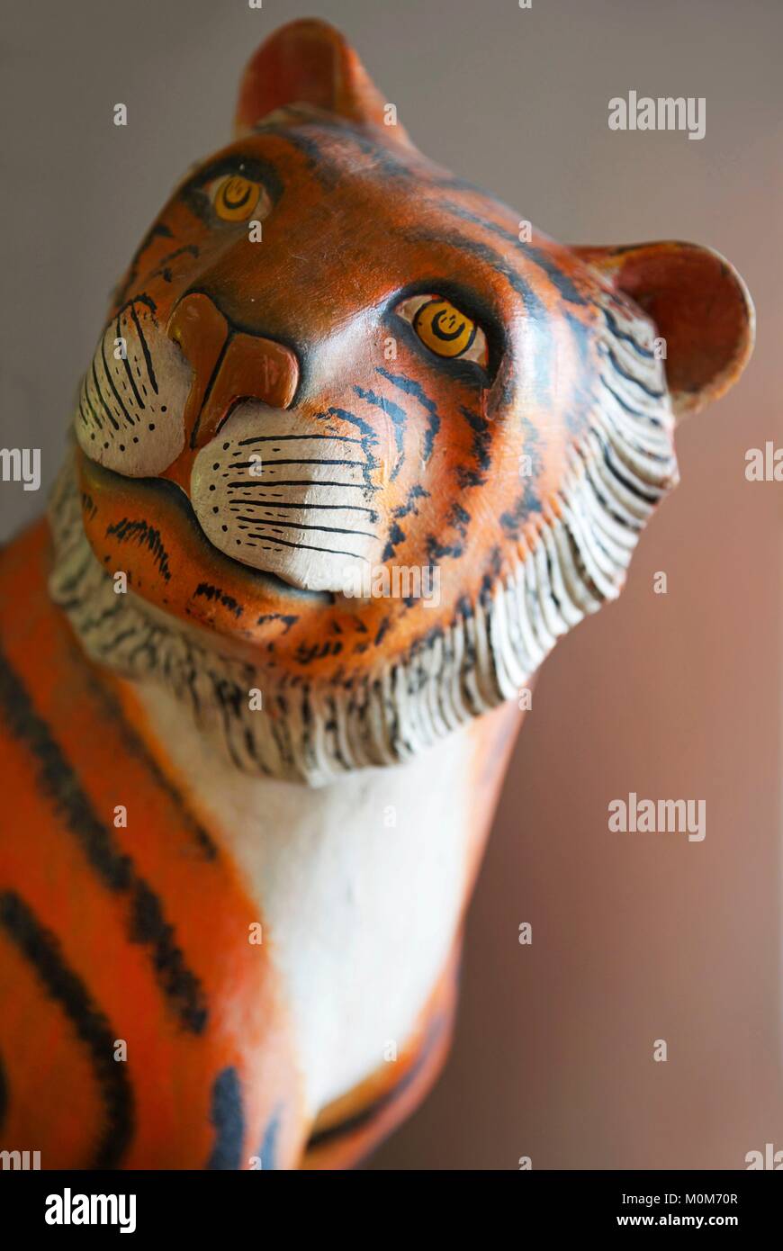 Tiger sculpture india hi-res stock photography and images - Alamy