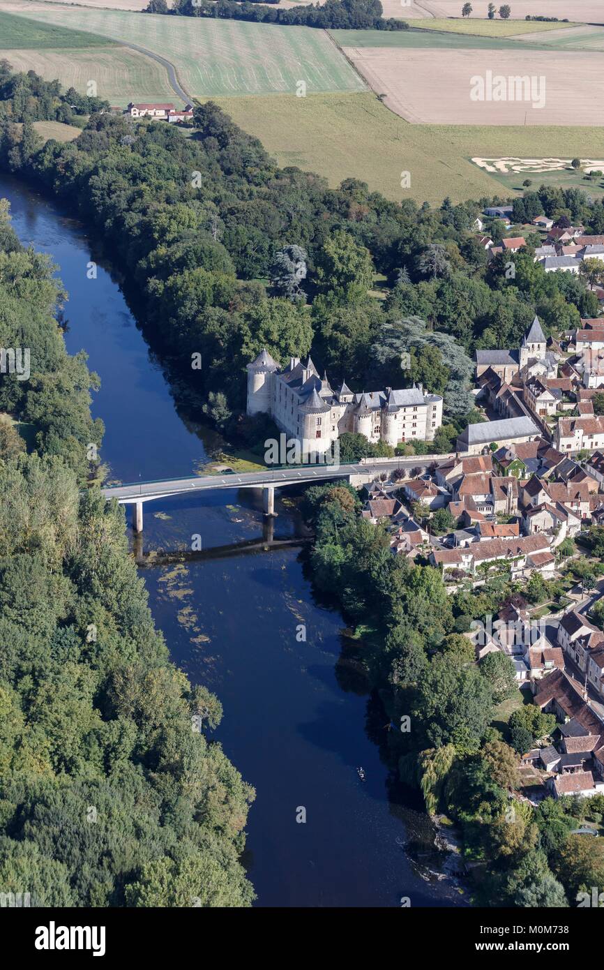 France,Indre et Loire,La Guerche,the village and the castle on the ...