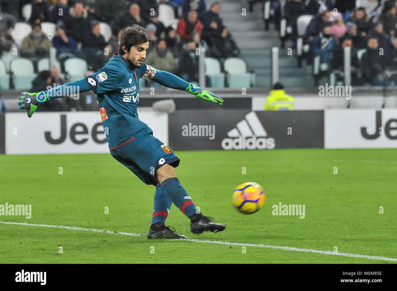 Mattia perin genoa hi-res stock photography and images - Alamy