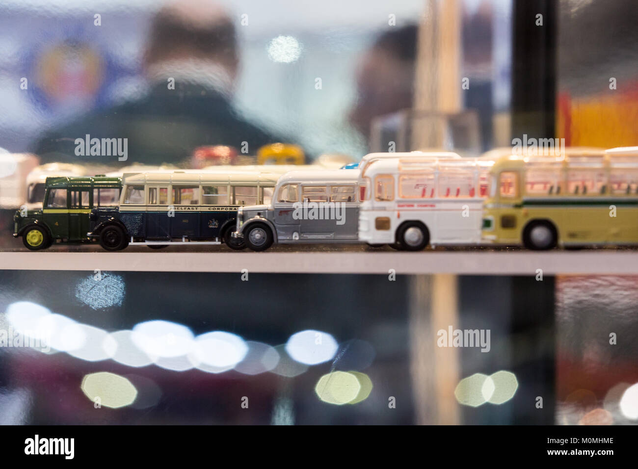 Retro buses hi-res stock photography and images - Alamy