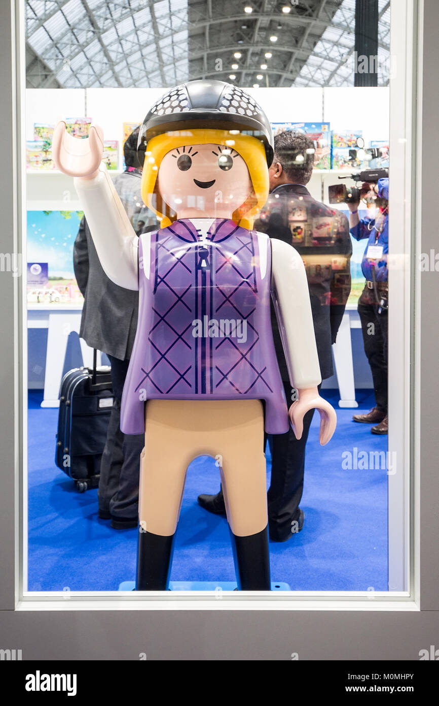 Playmobil stand hi-res stock photography and images - Alamy