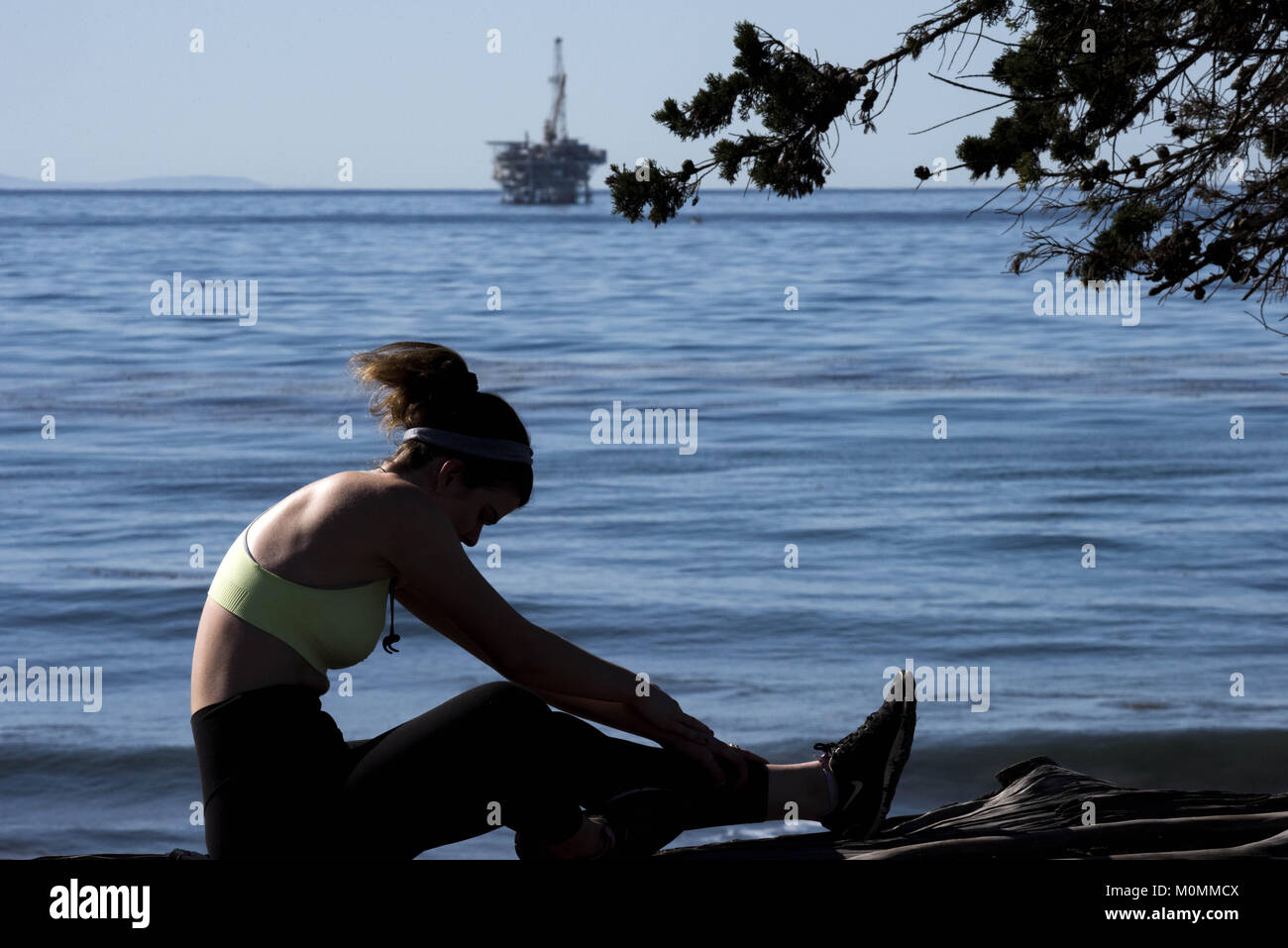 Isla Vista, California, USA. 23rd Jan, 2018. Platform Holly sits just 2 ...