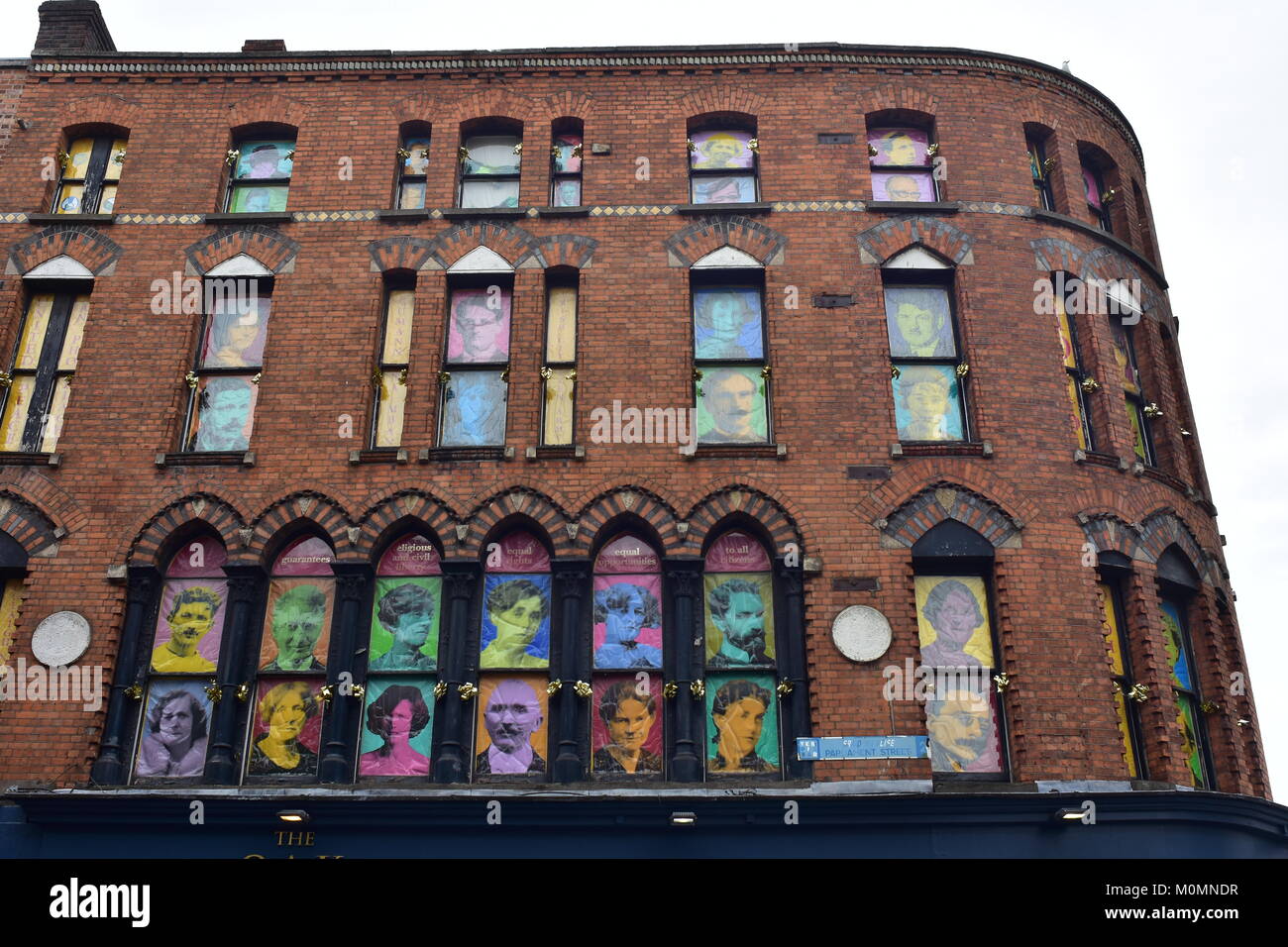Multi story red brick building hi-res stock photography and images - Alamy