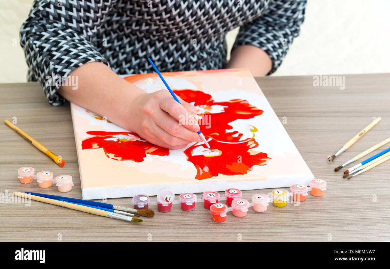 Painter hand drawing oil paints hi-res stock photography and images - Alamy