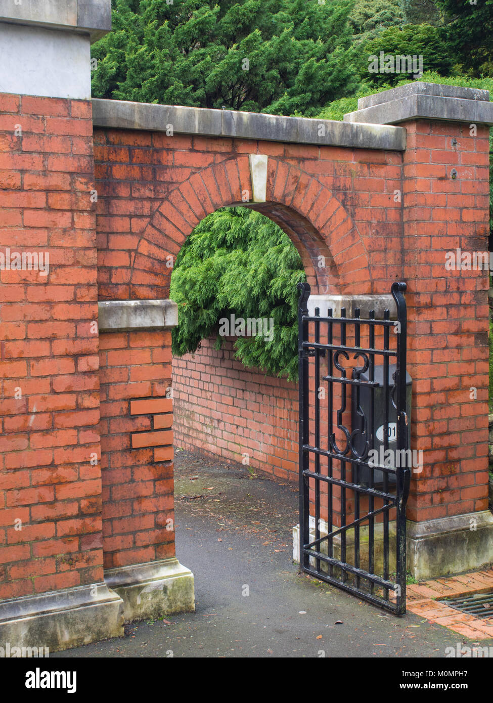 Bricks gate hi-res stock photography and images - Alamy