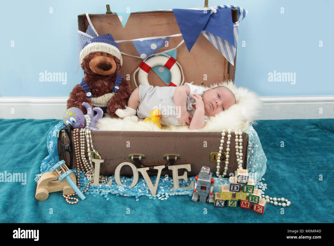 4 week old baby boy bed hi-res stock photography and images - Alamy