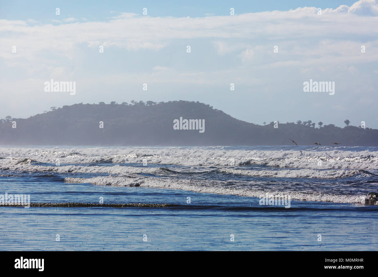 Beautiful tropical Pacific Ocean coast in Costa Rica Stock Photo - Alamy