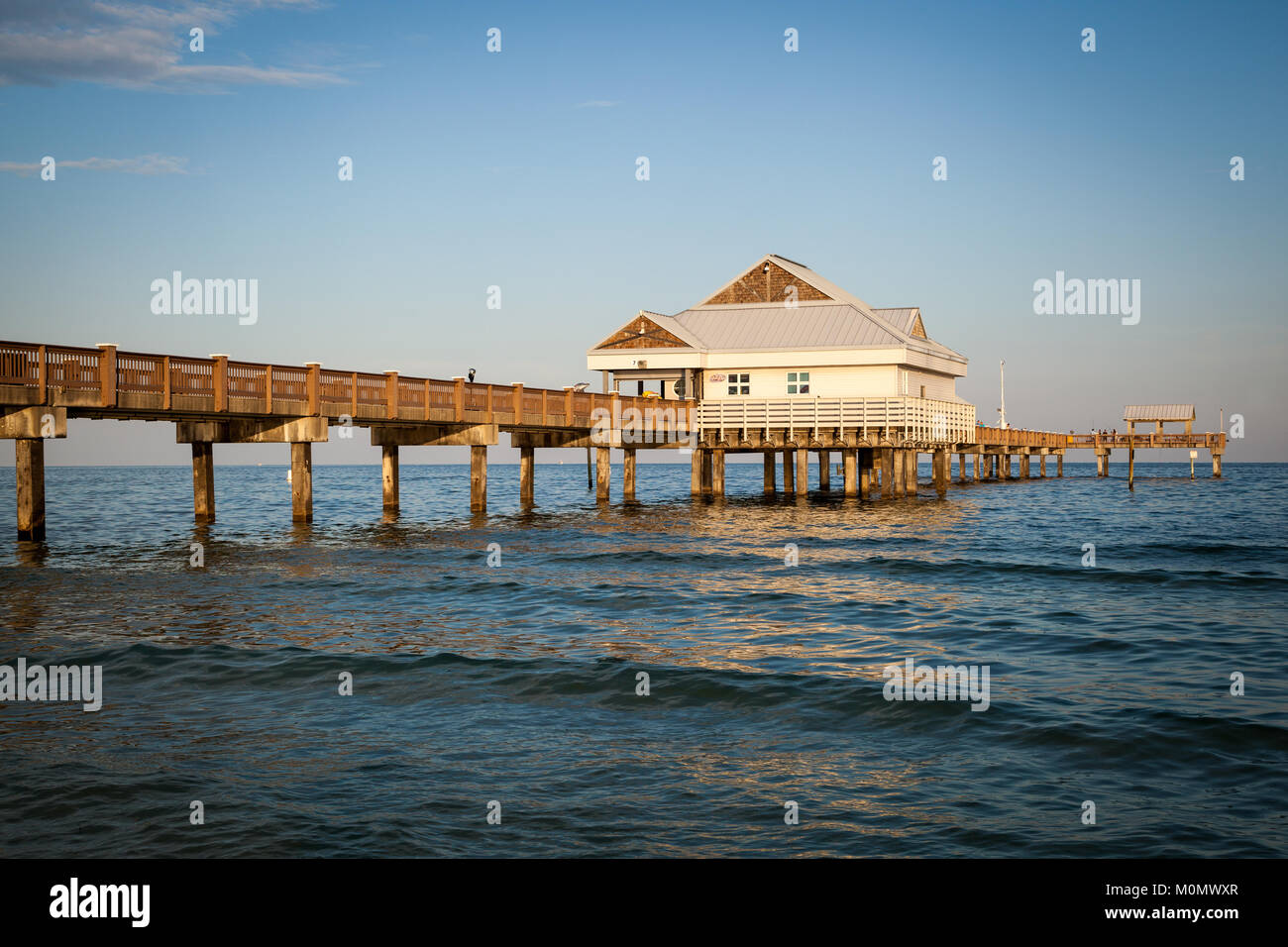 Fishing pier structure hi-res stock photography and images - Alamy