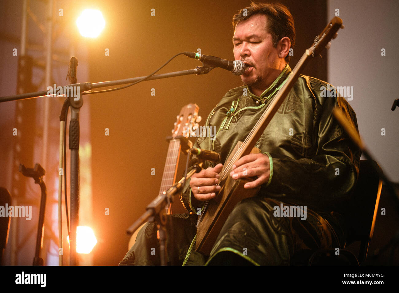 Throat singer hi-res stock photography and images - Alamy