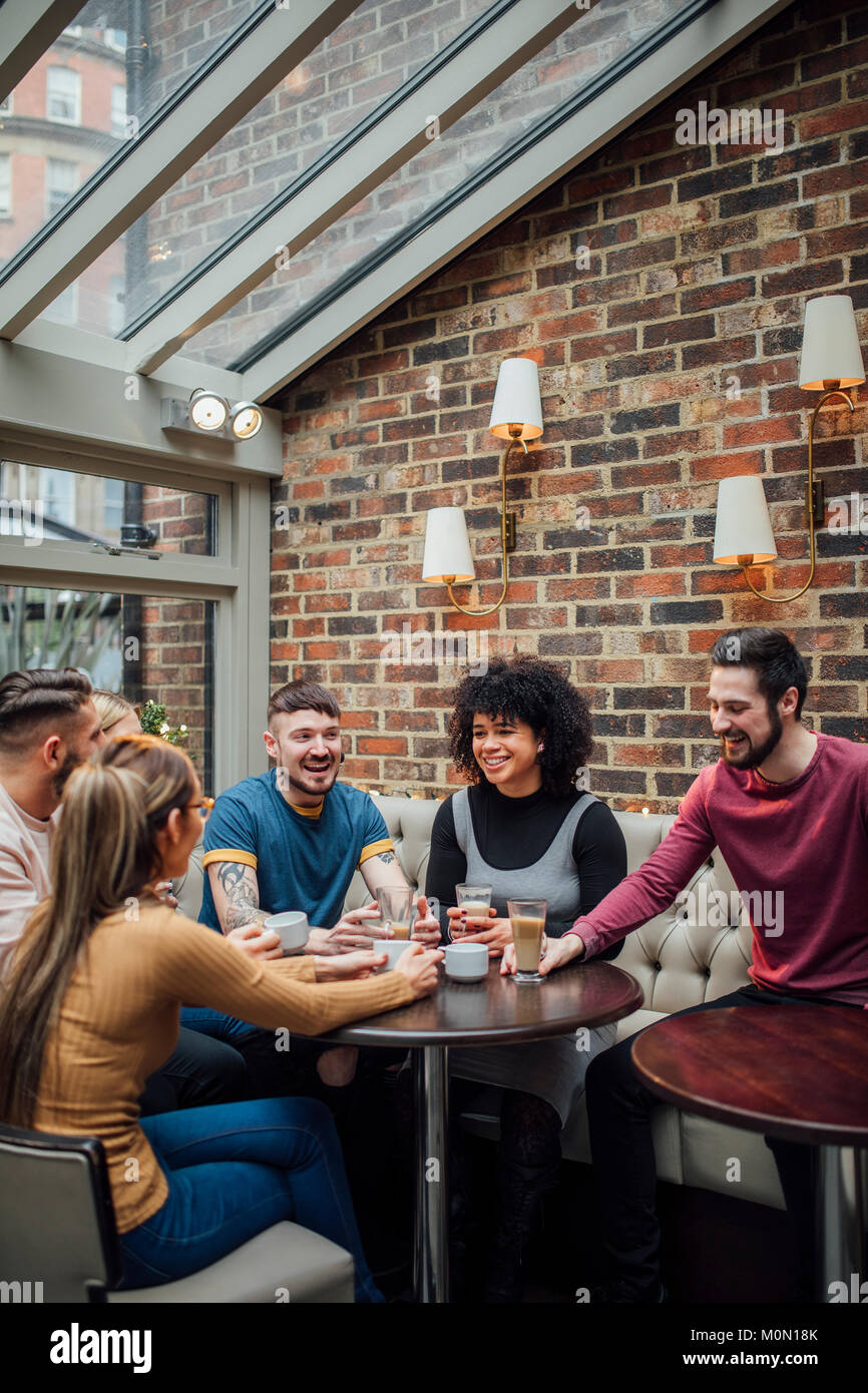 Hanging out at a coffee shop hi-res stock photography and images - Alamy