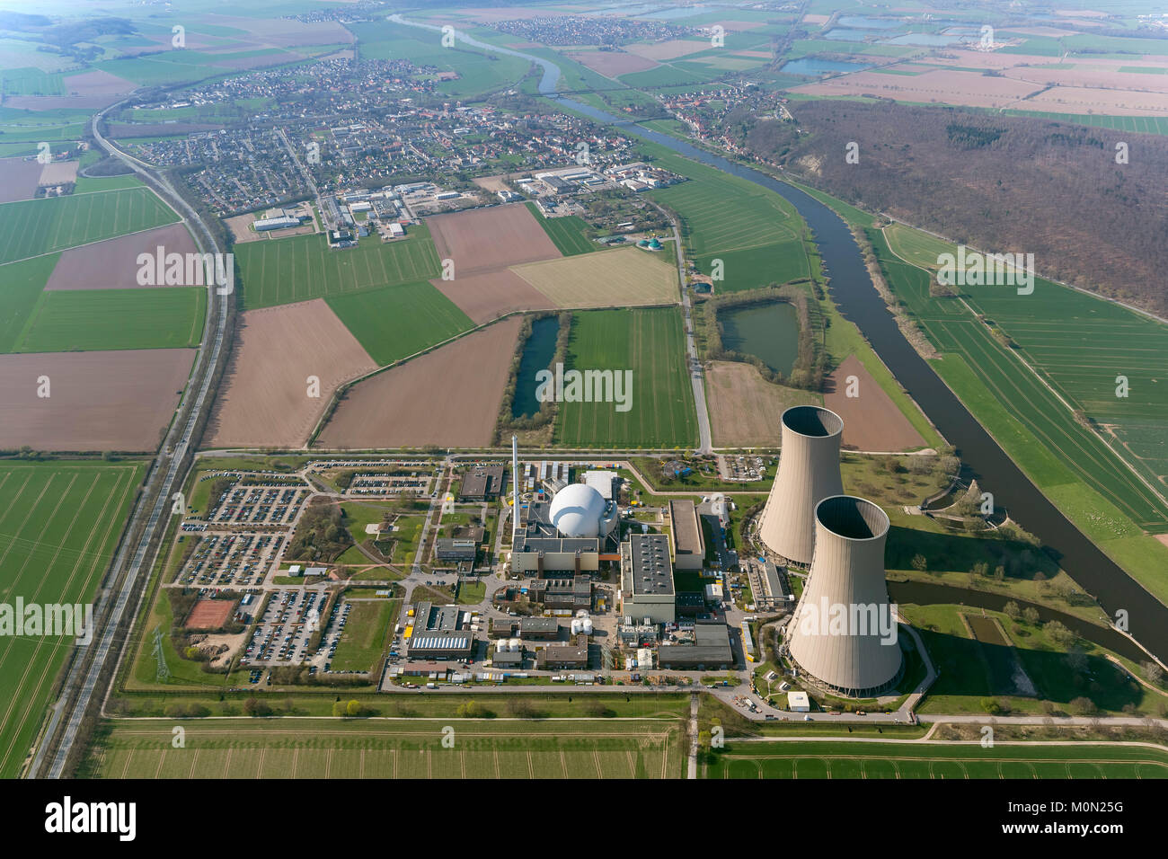 Grohnde nuclear power plant, nuclear power, nuclear power plant on the ...