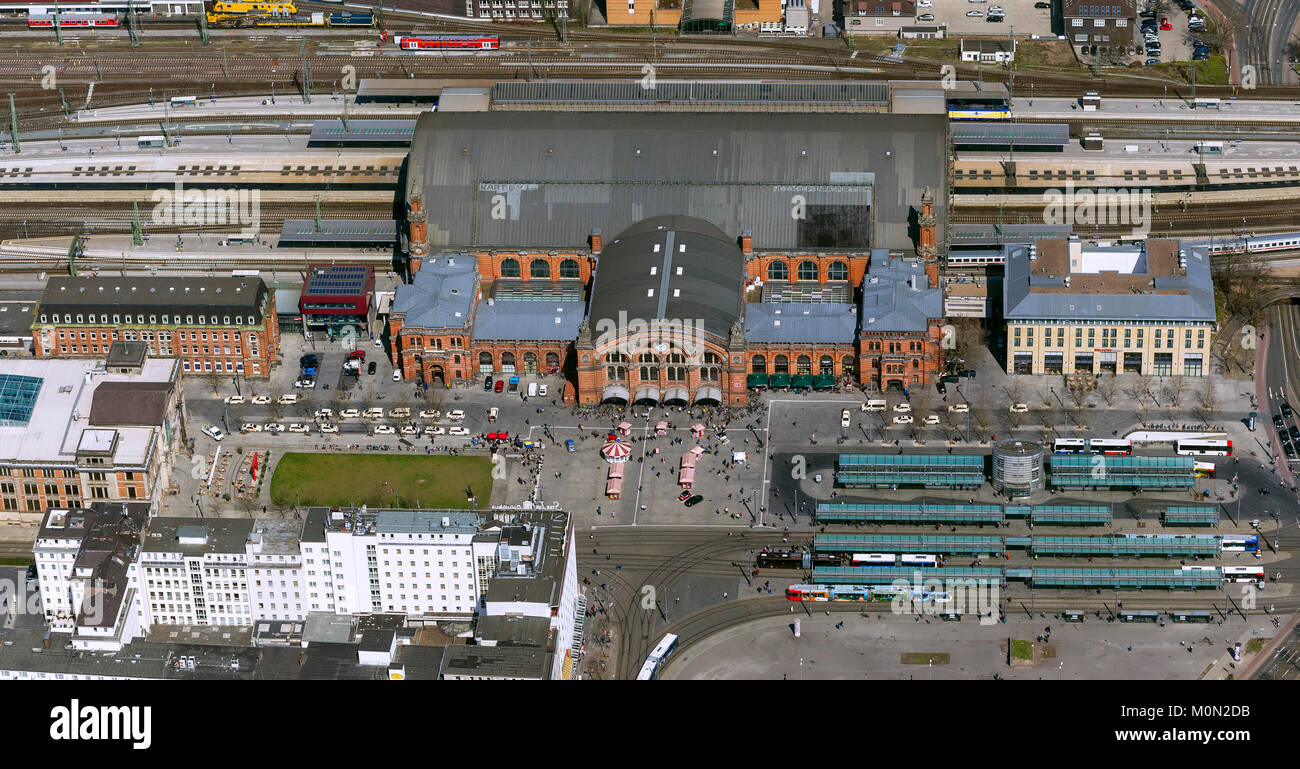 Bremen central station, station forecourt with bus station, downtown ...