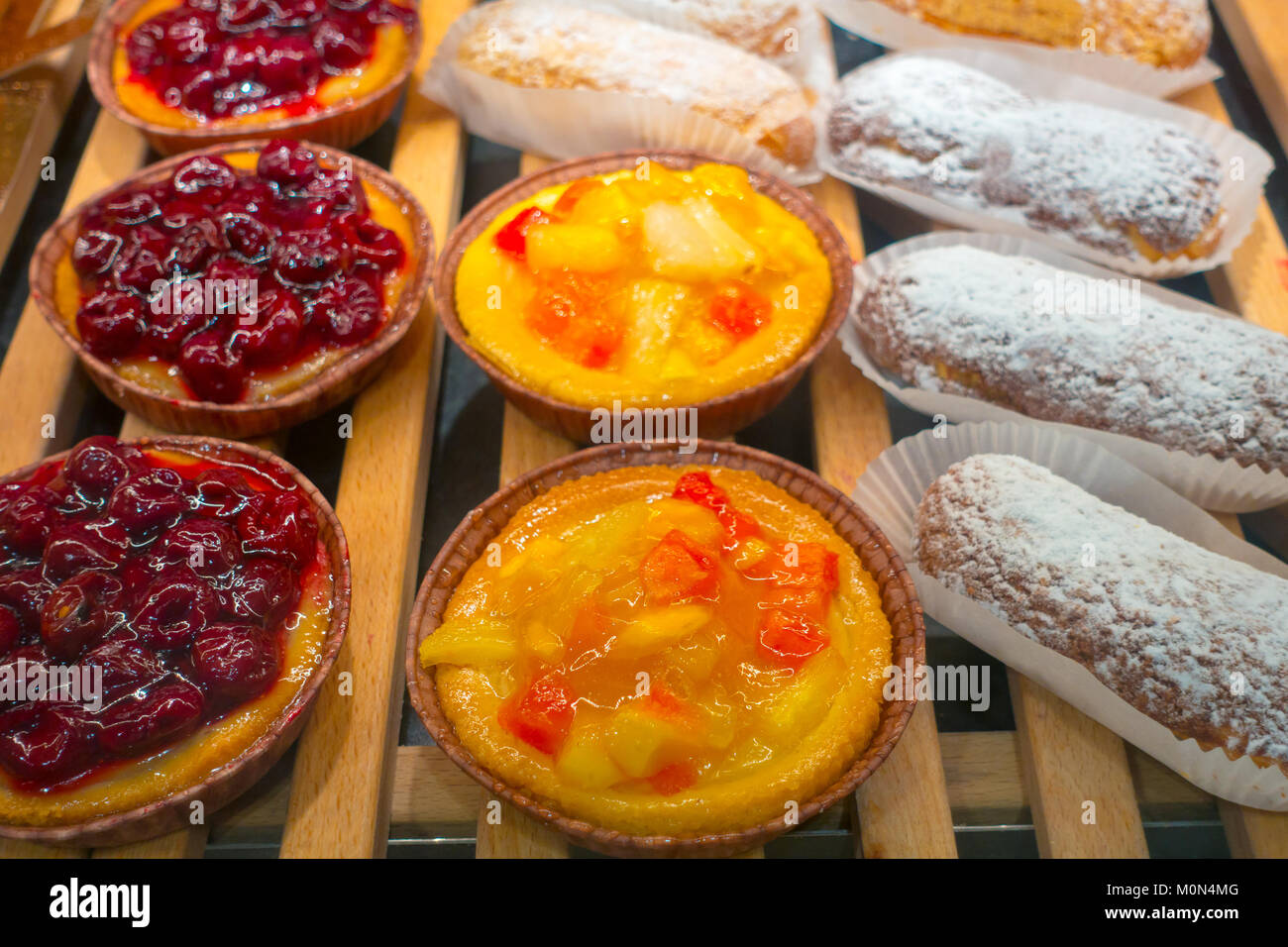 Showcase fresh pastries pies hi-res stock photography and images - Alamy