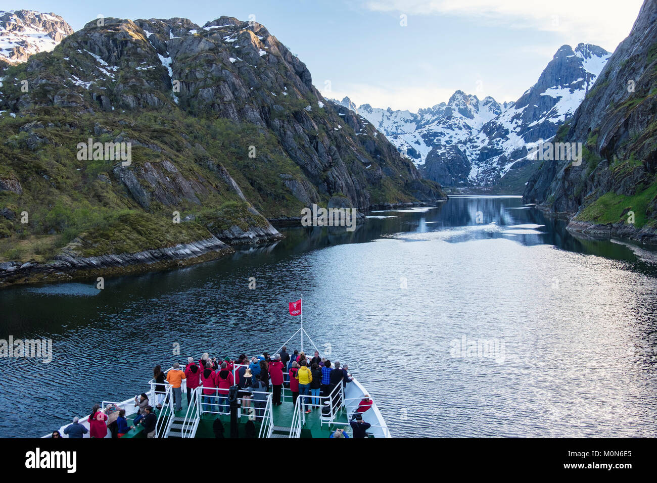 Lofoten islands norway ship hi-res stock photography and images - Alamy