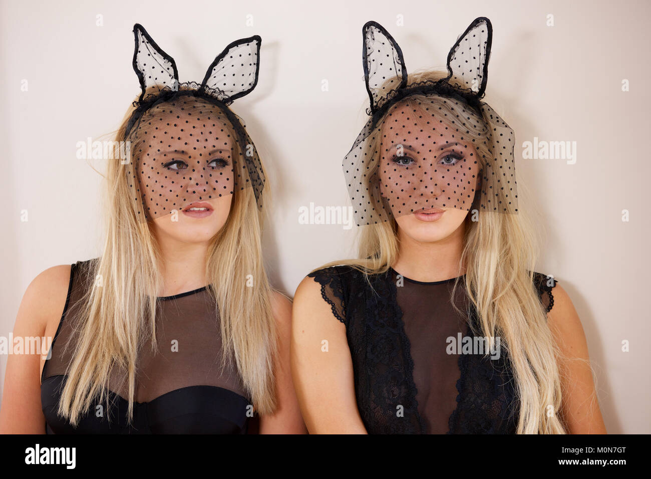 Two girls head shoulders hi-res stock photography and images - Alamy