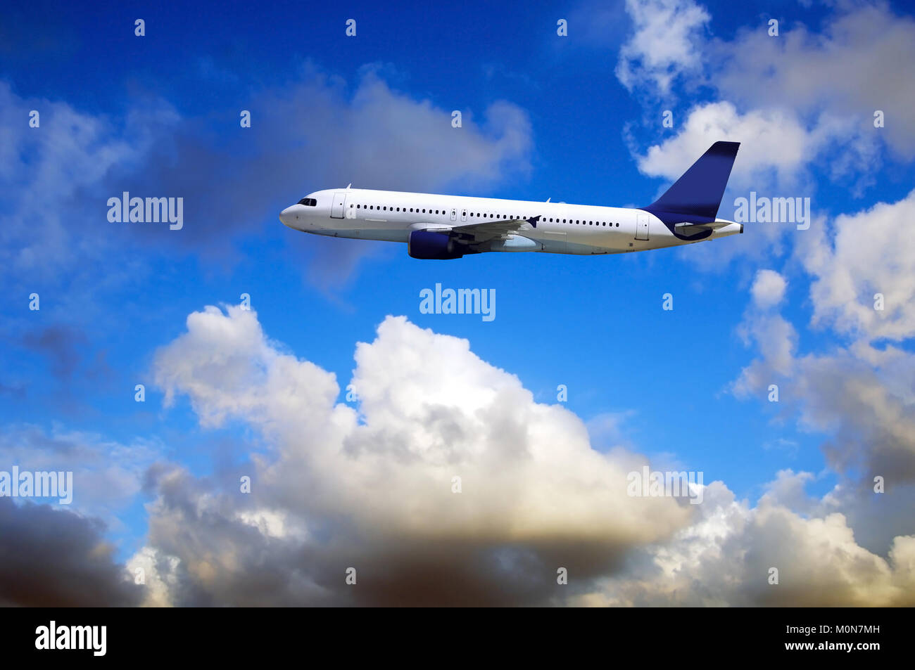 Lufthansa Boing High Resolution Stock Photography and Images - Alamy