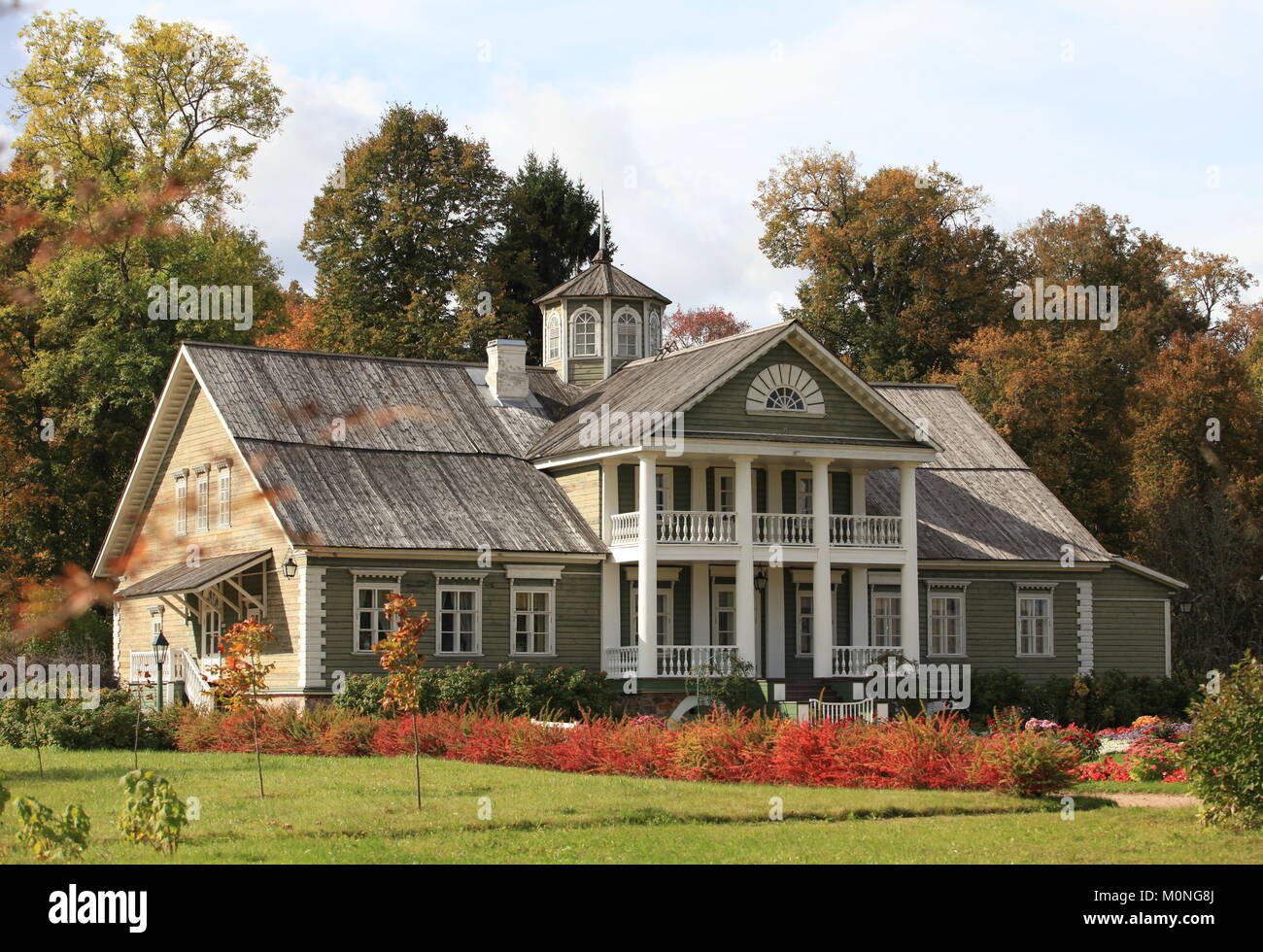 Old Farmhouse on a beautiful Autumn day Stock Photo - Alamy