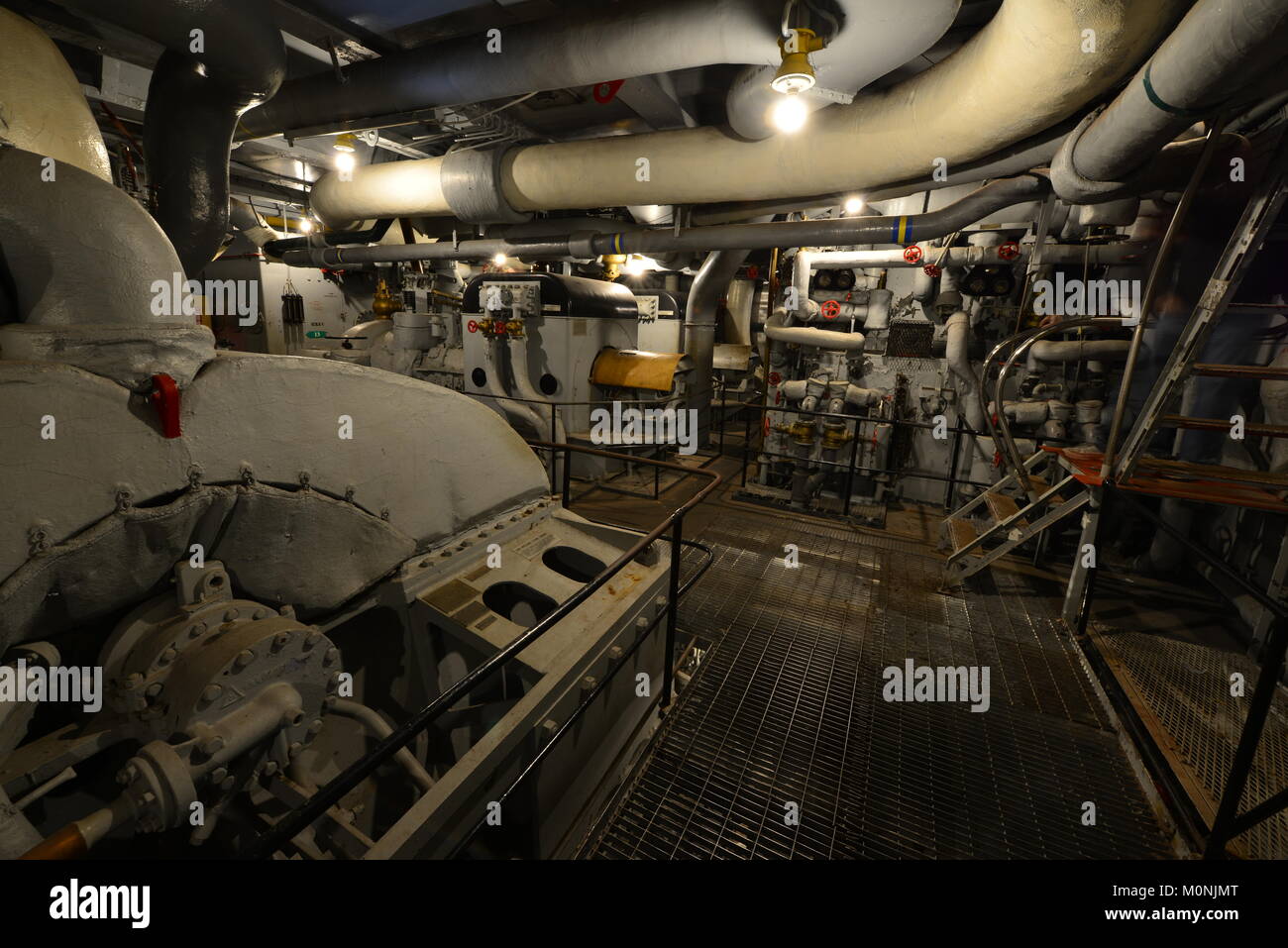 The engine control room of the USS Alabama Stock Photo - Alamy