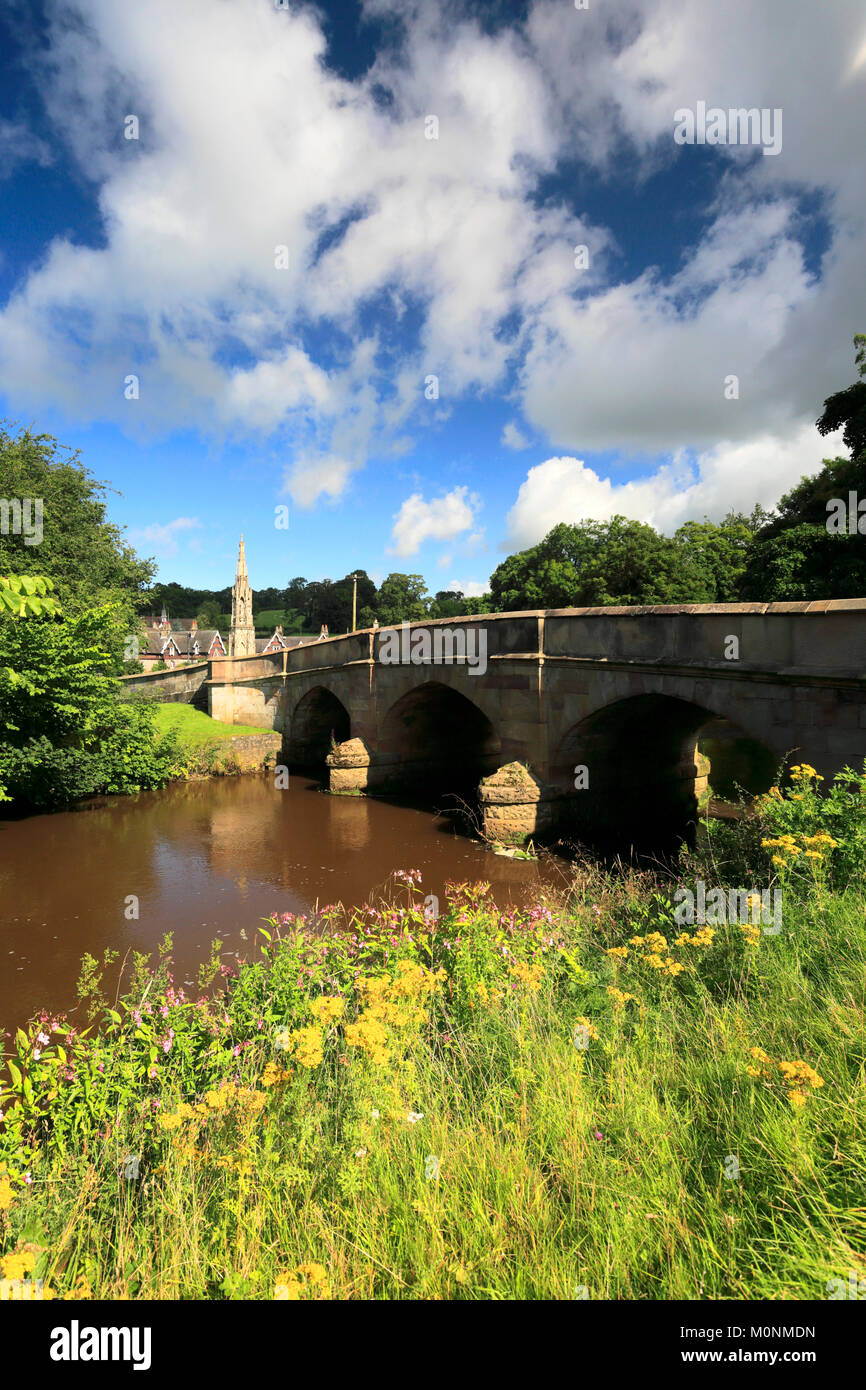 River manifold bridge hi-res stock photography and images - Alamy