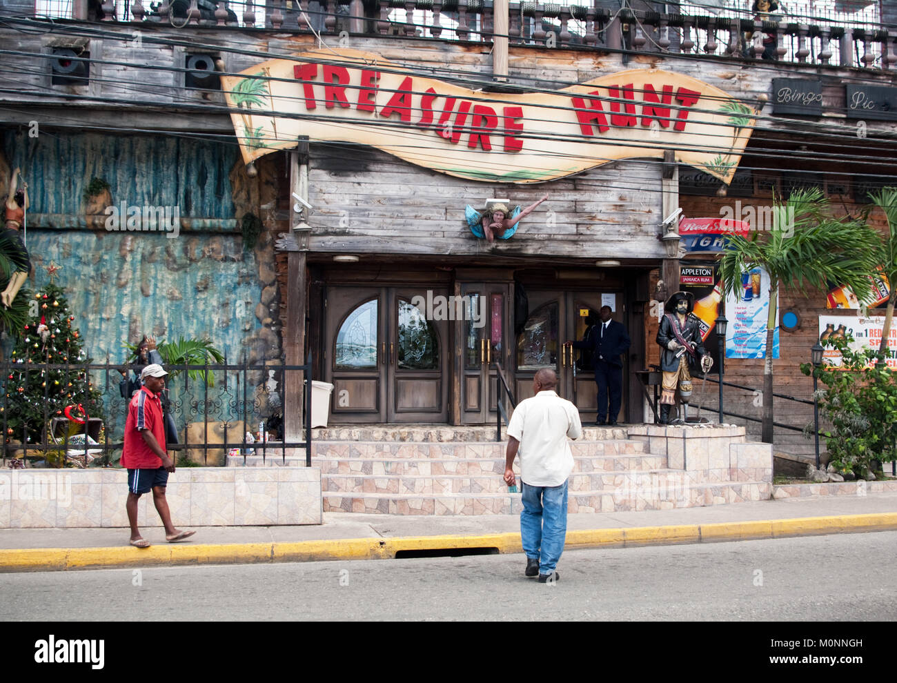 Ocho rios bar hi-res stock photography and images - Alamy
