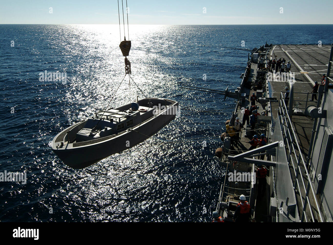 Us navy ships hi-res stock photography and images - Alamy