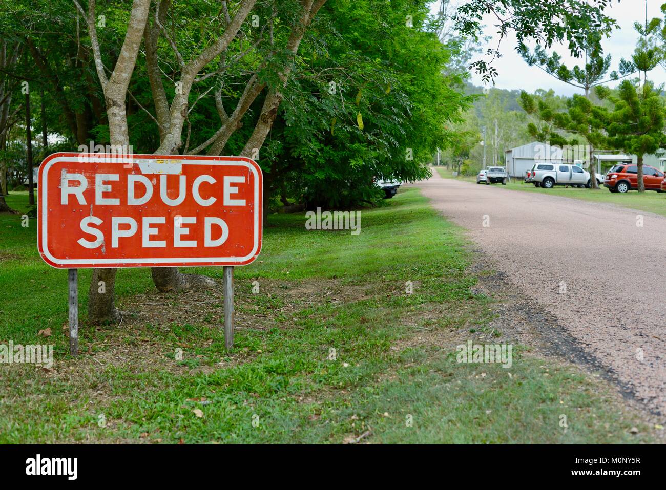 Reduce speed sign at Herveys Range Heritage Tea Rooms, Thornton Gap ...