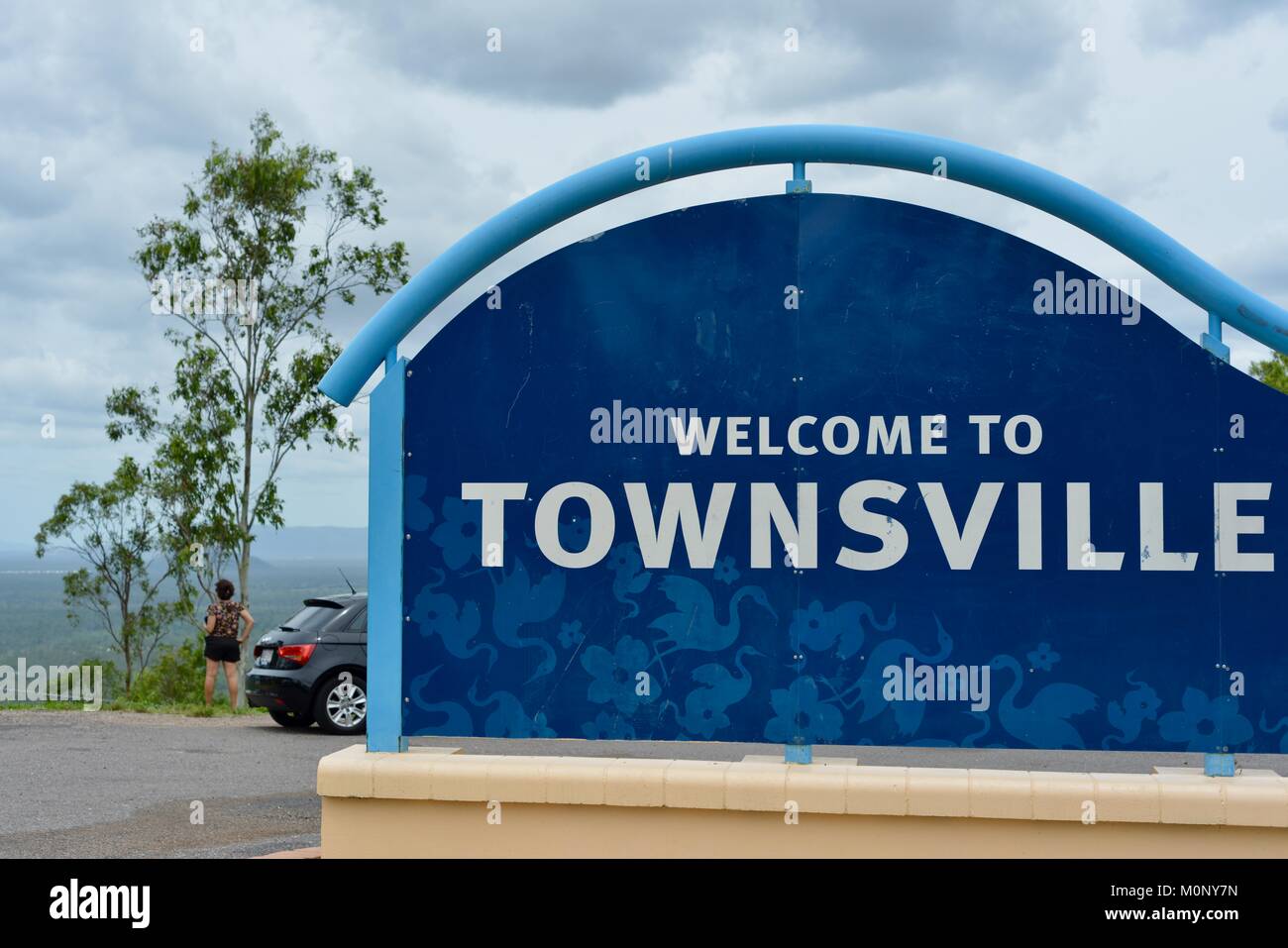 Welcome to Townsville sign at the Herveys Range lookout, Hervey Range ...