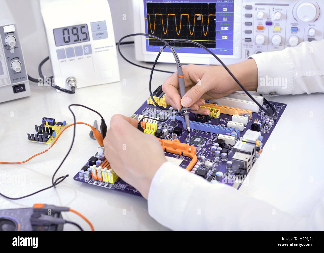 Digital engineering and test centre hi-res stock photography and images ...