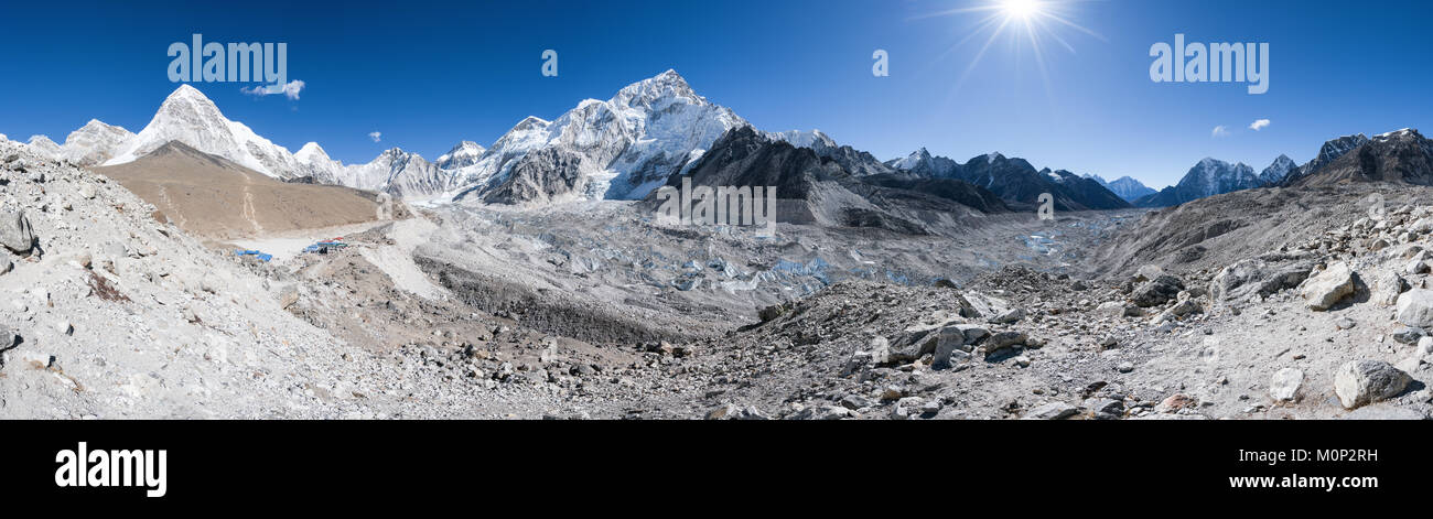 Everest gorak shep hi-res stock photography and images - Alamy