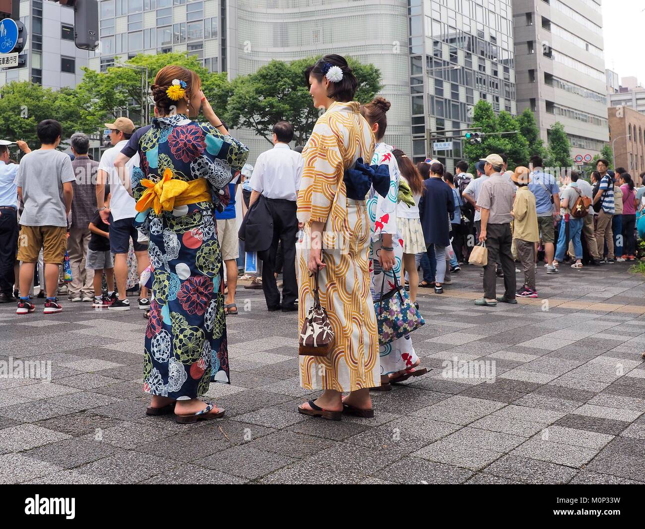 Geisha parade hi-res stock photography and images - Alamy