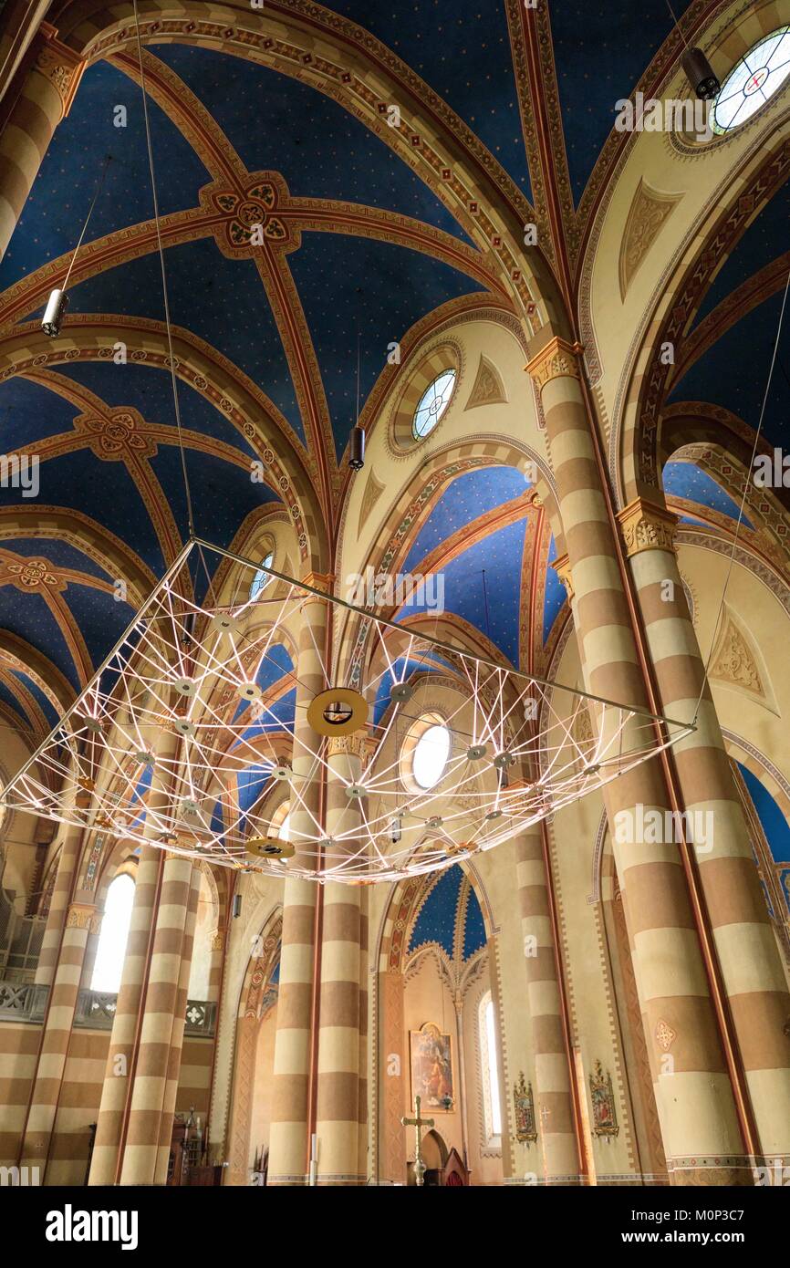 Alba italy cathedral hi-res stock photography and images - Alamy