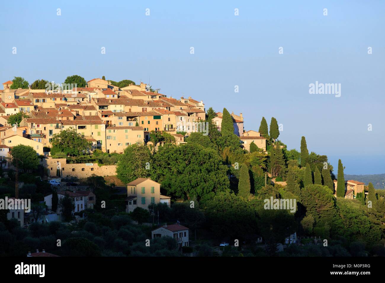 Cabris france hi-res stock photography and images - Alamy