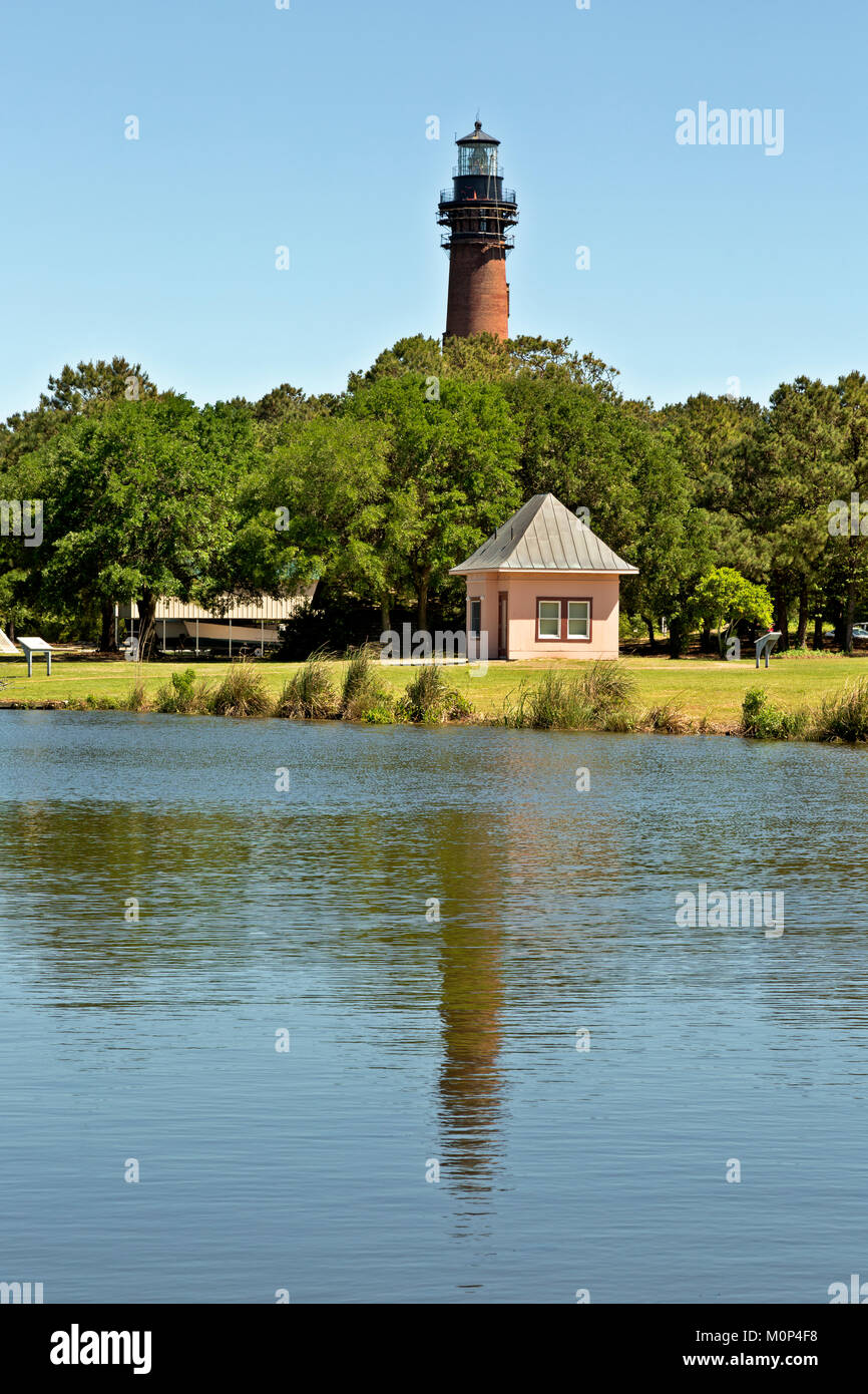 NC01407-00...NORTH CAROLINA - The Currituck Beach Lighthouse reflecting ...