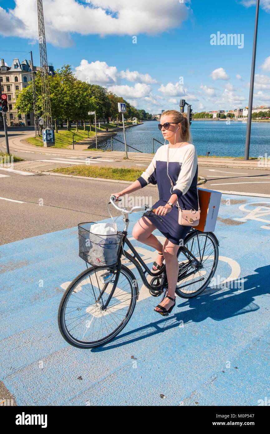 Copenhagen cyclist hi-res stock photography and images - Alamy