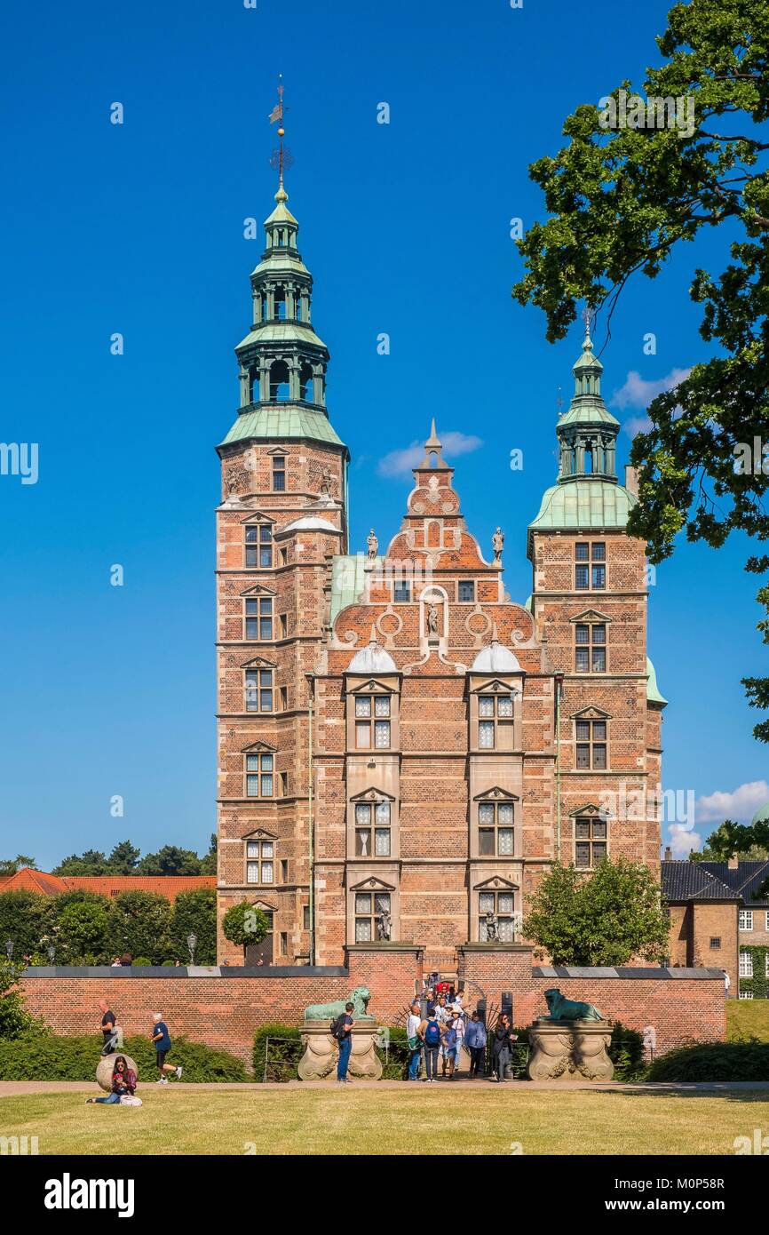 Denmark,Zealand,Copenhagen,Nørreport district,Rosenborg Slot castle ...