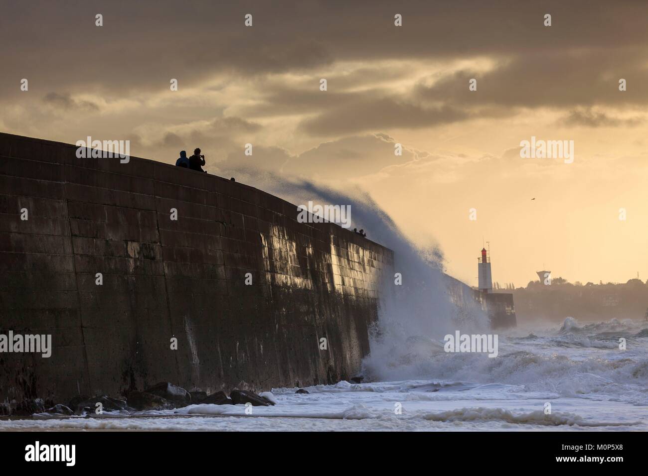 France,Ille et Vilaine,Saint Malo,the dike,Mole of the blacks,high ...