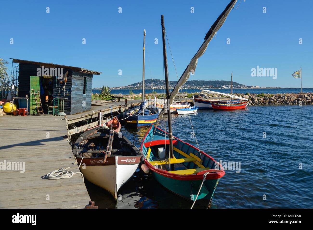 France,Herault,Bouzigues,lagoon of Thau,small fishing port with ...