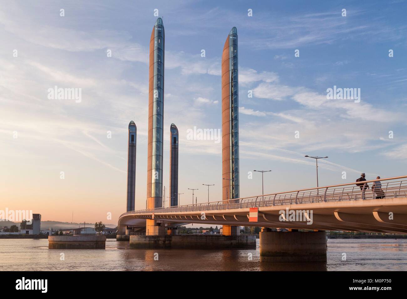 Charles lavigne hi-res stock photography and images - Alamy