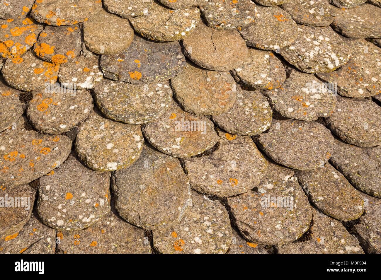 Lauze Stone Roof High Resolution Stock Photography and Images - Alamy